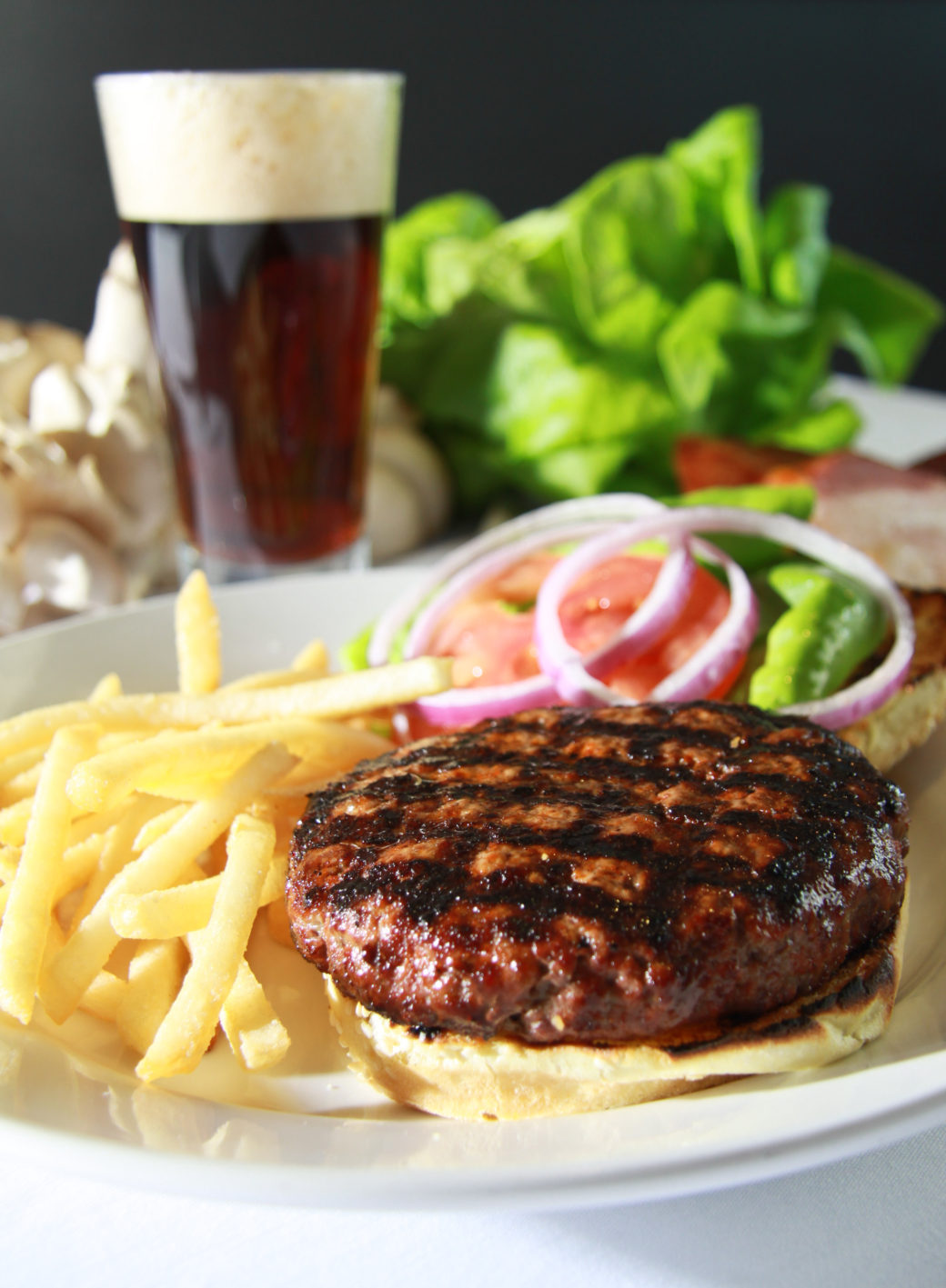 winneshiek-house-ground-burger | Hotel Winneshiek